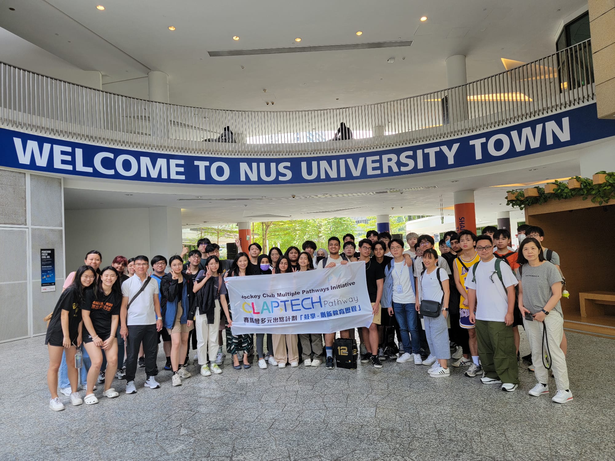 Singapore study tour - 萬鈞伯裘書院